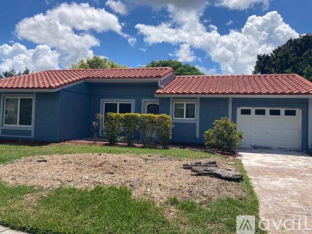 2 BR, 2 BA Apartment 10606 Whitman Circle, Orlando, FL 32821