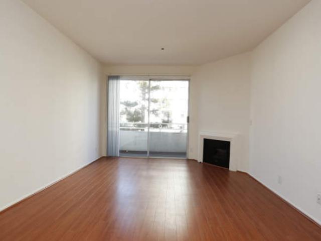 2 BR, 2 BA Apartment 10600 Wilshire Blvd, Los Angeles, CA 90024