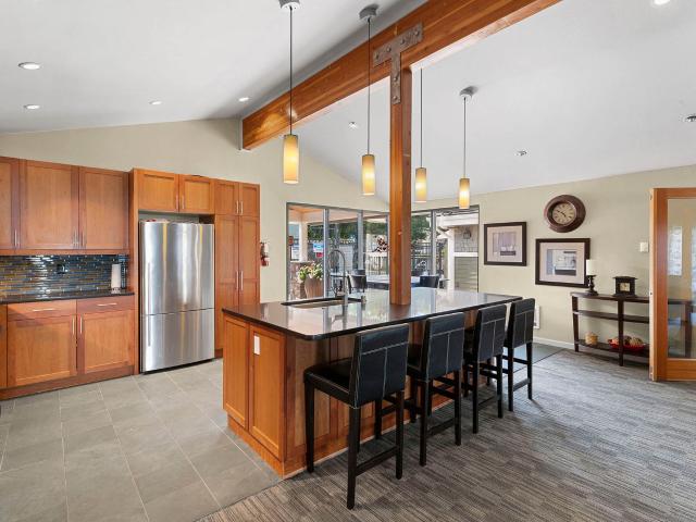 2 BR, 2 BA Apartment 10615 SE 250th Place, Kent, WA 98030