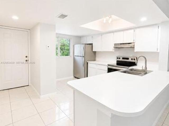 2 BR, 2 BA Apartment 106 Palm Beach Trace Dr, Unit 106, Royal Palm Beach, FL 33411