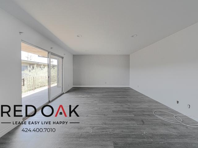 2 BR, 2 BA Apartment 10741 Moorpark St, North Hollywood, CA 91602