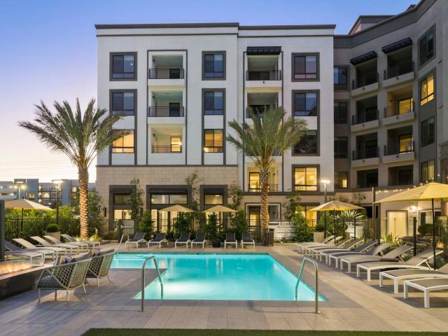 2 BR, 2 BA Apartment 1075 N Link Unit 2220, Anaheim, CA 92806