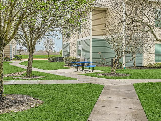 2 BR, 2 BA Apartment 10855 Eagle Dr Unit 931, Baytown, TX 77523