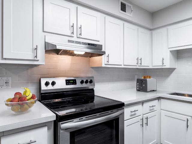 2 BR, 2 BA Apartment 10888 North 70th Street Unit 131, Scottsdale, AZ 85254