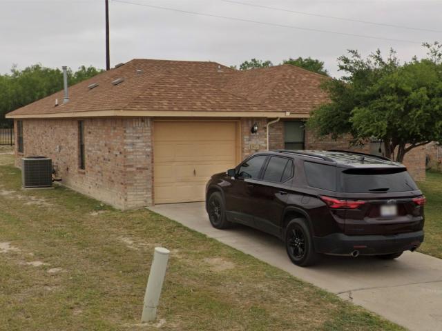2 BR, 2 BA Apartment 108 Round Rock Drive, Eagle Pass, TX 78852