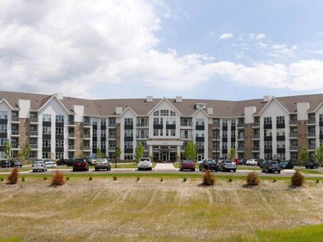2 BR, 2 BA Apartment 10940 Crooked Lake Boulevard NW Unit 235, Minneapolis, MN 55433