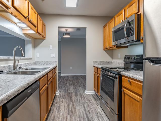 2 BR, 2 BA Apartment 10 Kensington Manor Drive Unit 100 116, Calera, AL 35040