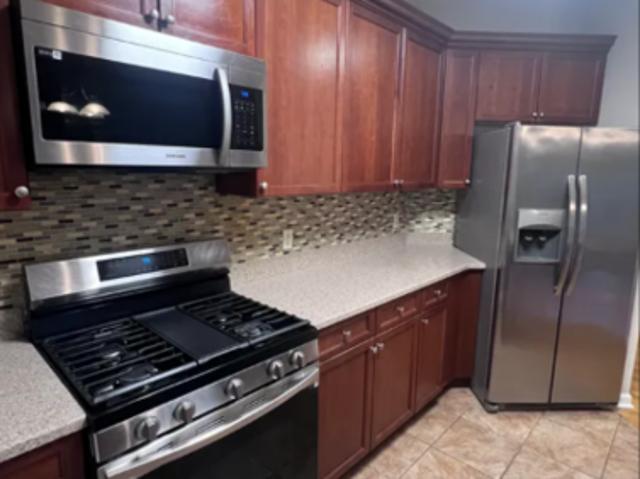 2 BR, 2 BA Apartment 10 Sampson St, Unit 209, Saddle Brook, NJ 07663