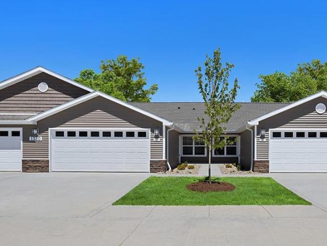 2 BR, 2 BA Apartment 1100 Huckleberry Lane, Unit A Unit 1110D, Kent, OH 44240