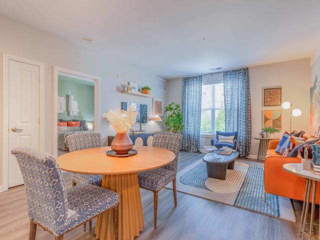 2 BR, 2 BA Apartment 1101 Higgins Place Unit 100529, Rockville, MD 20852