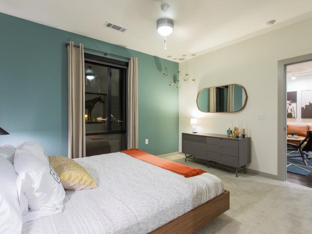 2 BR, 2 BA Apartment 1101 S Lamar Blvd, Austin, TX 78704