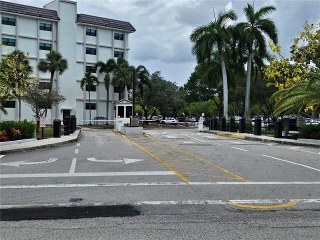 2 BR, 2 BA Apartment 1101 River Reach Drive, Fort Lauderdale, FL 33315