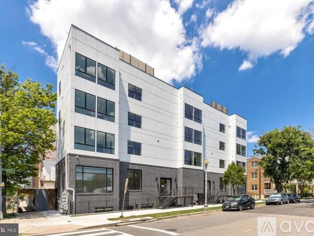 2 BR, 2 BA Apartment 1102 Staples St NE, Unit 2, Washington, DC 20002