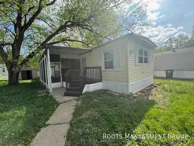 2 BR, 2 BA Apartment 1104 Inverness Street, Peoria, IL 61615