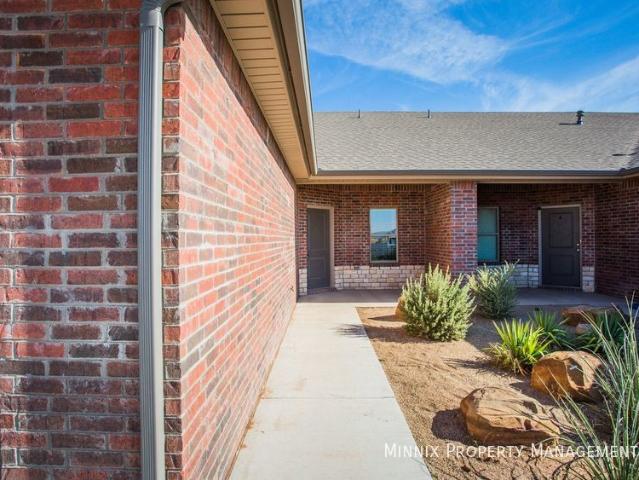 2 BR, 2 BA Apartment 1106 N. 7th St Wolfforth, TX 79382