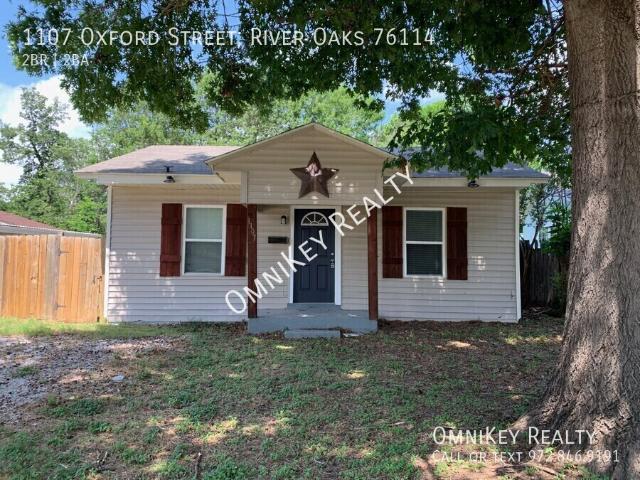 2 BR, 2 BA Apartment 1107 Oxford Street  River Oaks 76114, River Oaks, TX 76114