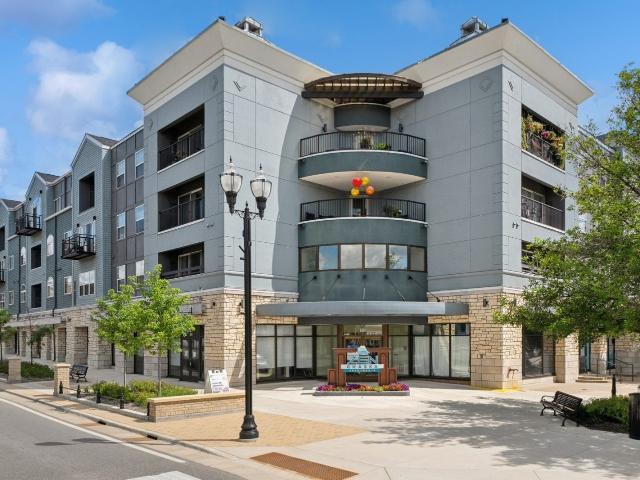 2 BR, 2 BA Apartment 110 East 1ST Street Unit 312, Chaska, MN 55318