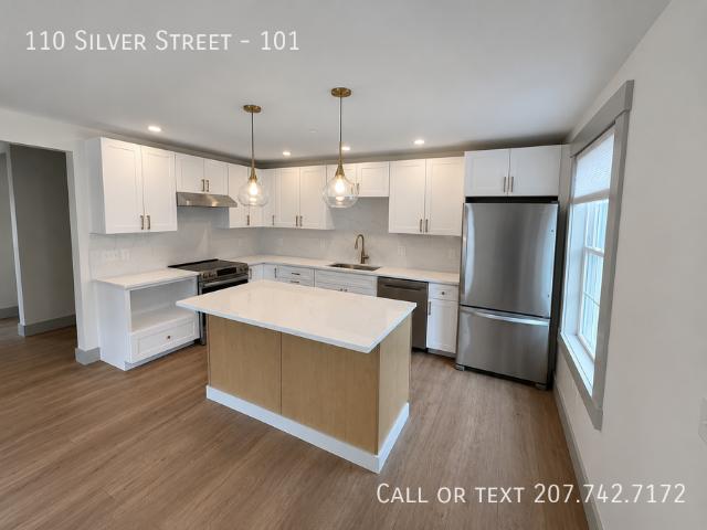 2 BR, 2 BA Apartment 110 Silver Street, Dover, NH 03820
