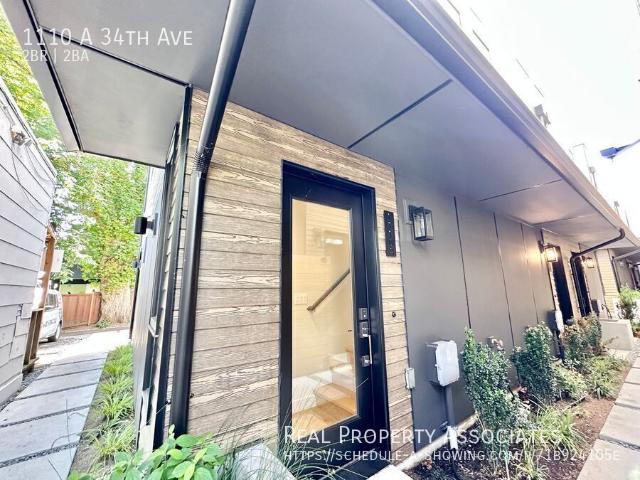 2 BR, 2 BA Apartment 1110 A 34th Ave, Seattle, WA 98122