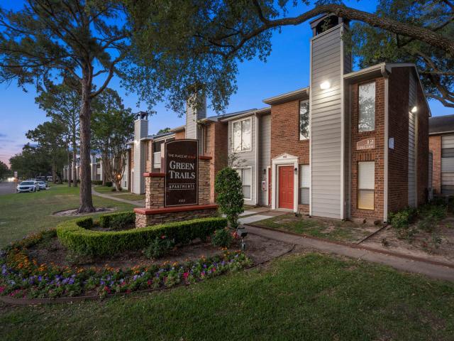 2 BR, 2 BA Apartment 1111 Houghton Road Unit 0105, Katy, TX 77450