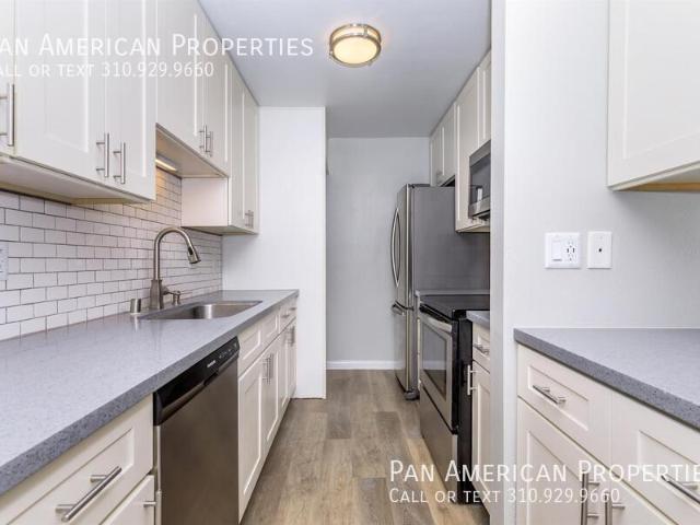 2 BR, 2 BA Apartment 11152 Wallingsford Road, Los Alamitos, CA 90720