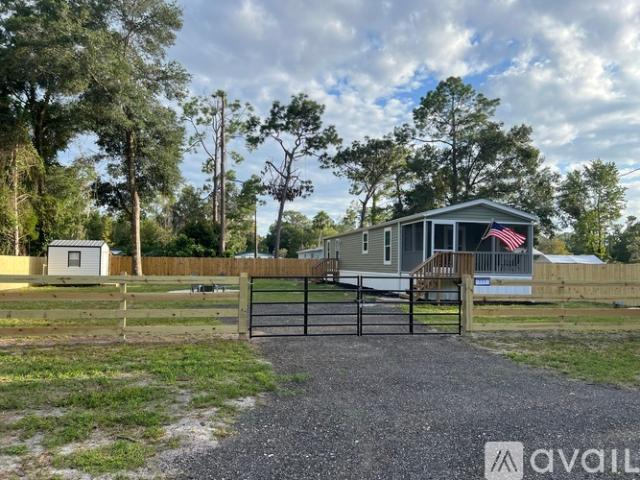 2 BR, 2 BA Apartment 111 Wateroak Road, Satsuma, FL 32189