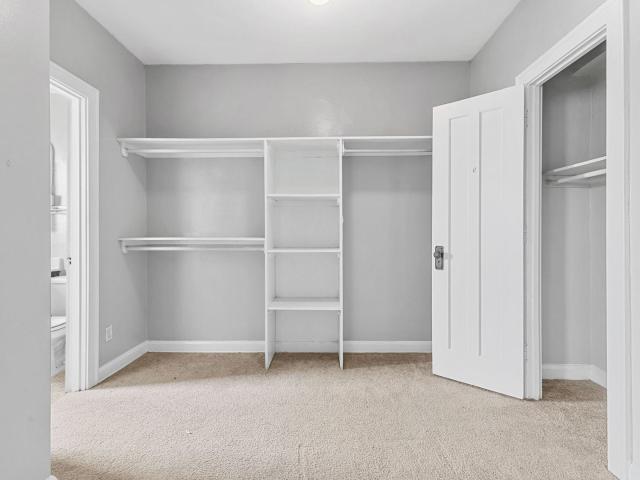 2 BR, 2 BA Apartment 111 East 16th St Indianapolis, IN 46202
