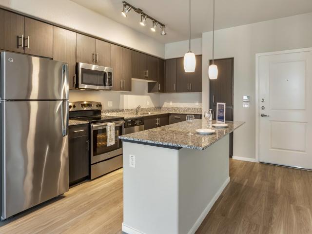 2 BR, 2 BA Apartment 111 N Dupont Cir Unit 357, Phoenix, AZ 85034