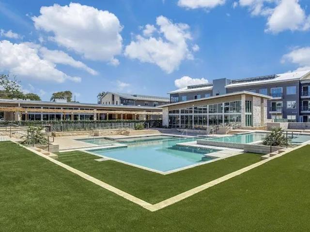2 BR, 2 BA Apartment 1120 Shady Ln, Austin, TX 78721