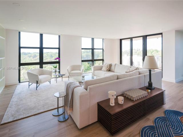 2 BR, 2 BA Apartment 1121 Crandon Blvd # D301, Key Biscayne FL 33149, Key Biscayne, FL 33149