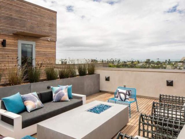 2 BR, 2 BA Apartment 1122 Pico Blvd, Santa Monica, CA 90405