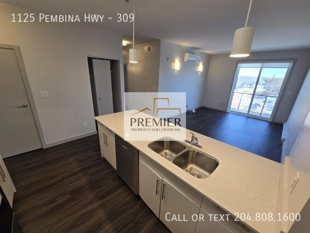 2 BR, 2 BA Apartment 1125 Pembina Hwy, Winnipeg, MB R3T 2A3