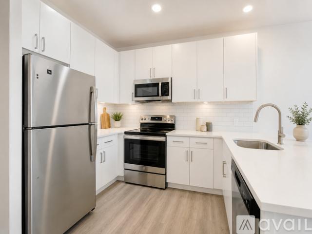 2 BR, 2 BA Apartment 1127 Stuyvesant Ave, Unit 308, Irvington, NJ 07111