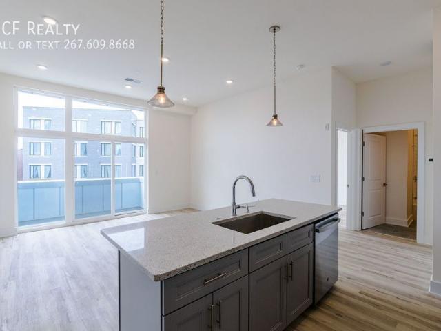 2 BR, 2 BA Apartment 1129 Germantown Ave, Philadelphia, PA 19123