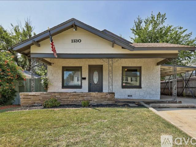2 BR, 2 BA Apartment 1130 NW 49th St, Oklahoma City, OK 73118