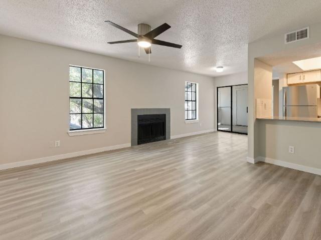 2 BR, 2 BA Apartment 11330 Amanda Lane Unit 1 1505, Dallas, TX 75238