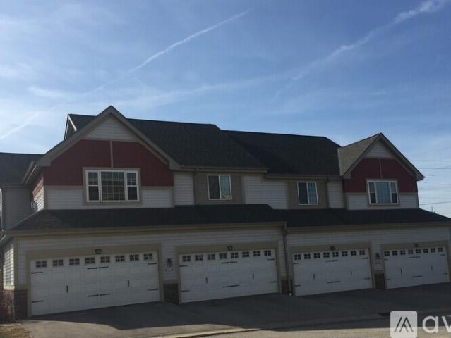 2 BR, 2 BA Apartment 1134 Ridge Creek Cir, Unit 201, Waukesha, WI 53186