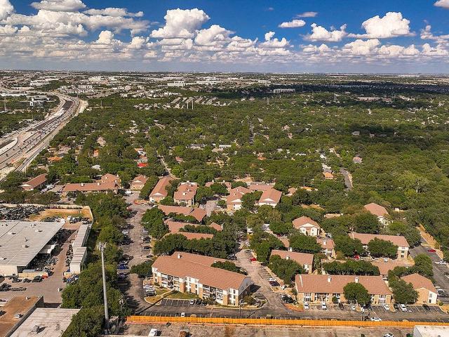 2 BR, 2 BA Apartment 11441 IH 35 North Unit 25206, Austin, TX 78753