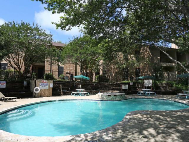 2 BR, 2 BA Apartment 11506 Oak Trail, Austin, TX 78753