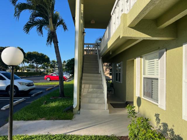 2 BR, 2 BA Apartment 1150 Boxwood Drive, Delray Beach, FL 33445