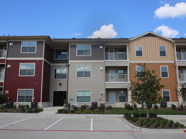 2 BR, 2 BA Apartment 11511 Crosby Fwy, Hwy 90 Unit 335, Houston, TX 77013