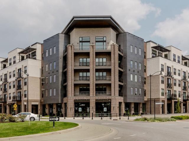 2 BR, 2 BA Apartment 1155 South Rangeline Road Unit 202, Carmel, IN 46032