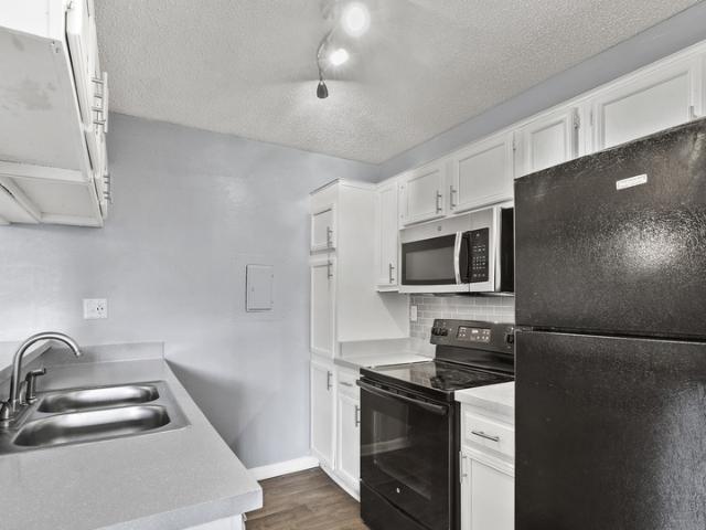 2 BR, 2 BA Apartment 11606 Audelia Rd, Dallas, TX 75243