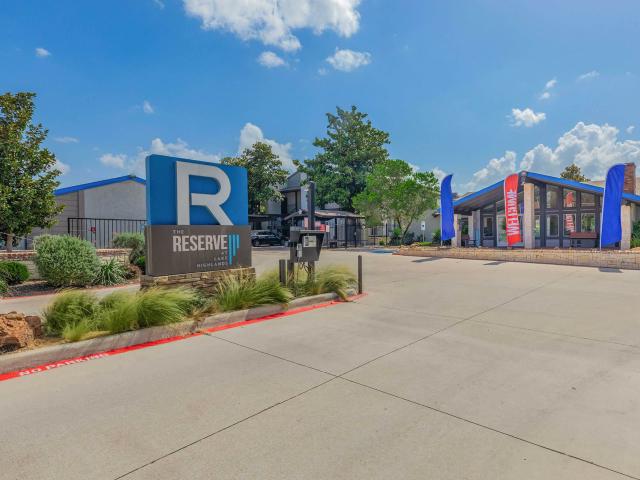 2 BR, 2 BA Apartment 11601 Audelia Road Unit 9 249, Dallas, TX 75243