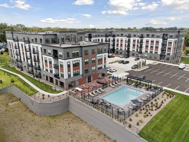 2 BR, 2 BA Apartment 1160 Frost Avenue Unit 222, Saint Paul, MN 55109