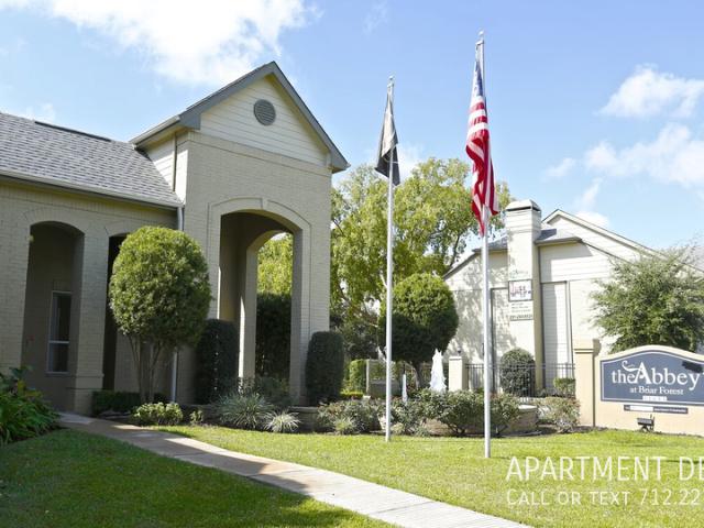 2 BR, 2 BA Apartment 11661 Briar Forest Dr bulding 8Â, Houston, TX 77077
