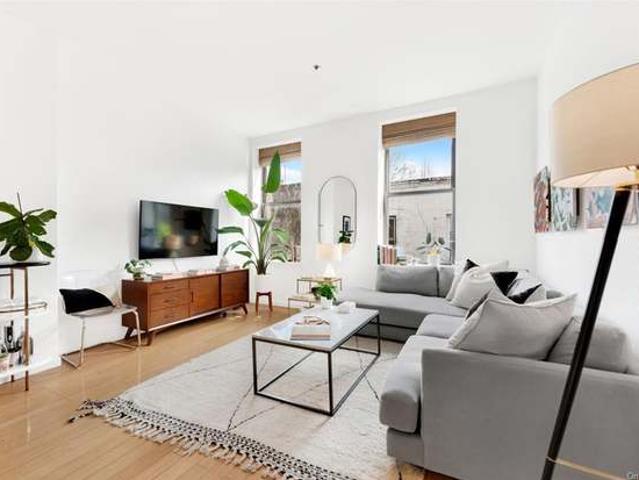 2 BR, 2 BA Apartment 118 Greenpoint Ave, Brooklyn, NY 11222