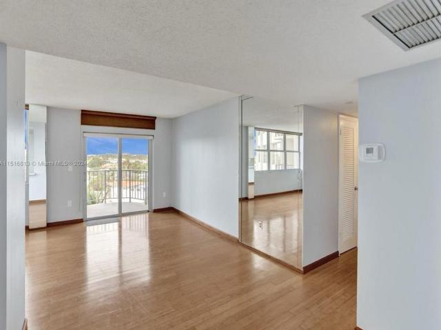 2 BR, 2 BA Apartment 11930 North Bayshore Drive, North Miami, FL 33181