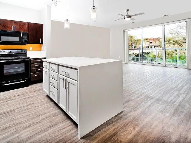 2 BR, 2 BA Apartment 119 East Lake Avenue Unit A204, Plymouth, IN 46563