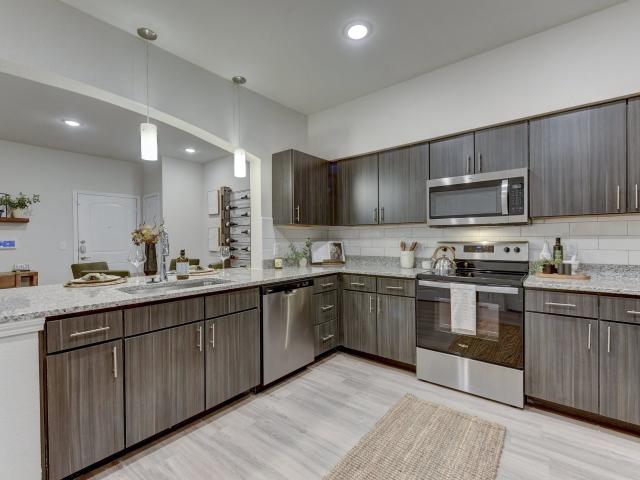 2 BR, 2 BA Apartment 12001 Heatherly Dr Unit 9102, Austin, TX 78747